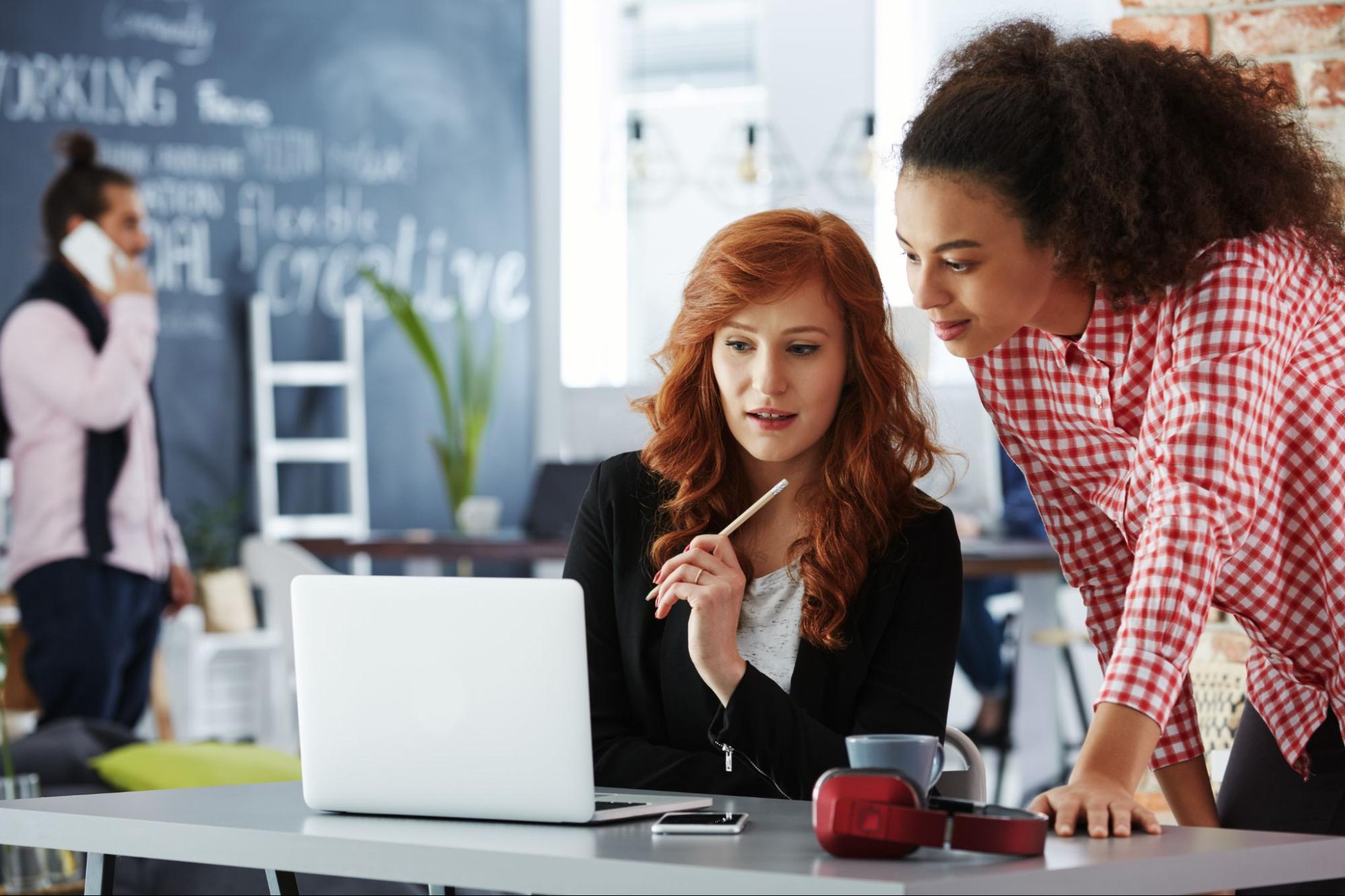 Why pursue Graphic Design Internships | AND Academy