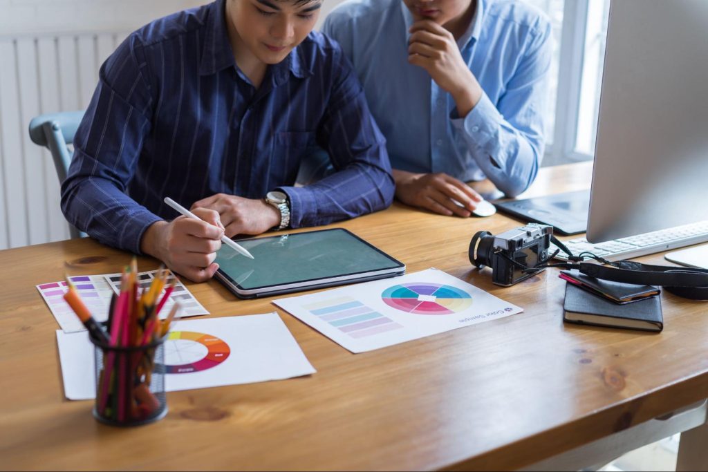 Why You Should Pursue A Graphic Design Course | AND Academy